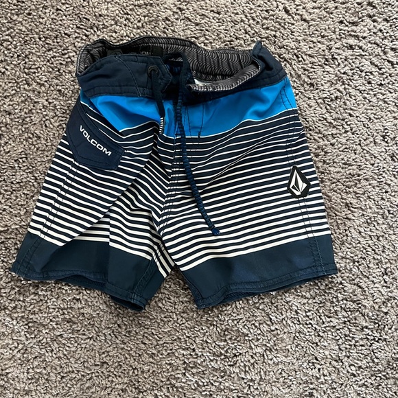 Volcom | Swim | Volcom Modtech Swim Trunks Black And Gray | Poshmark